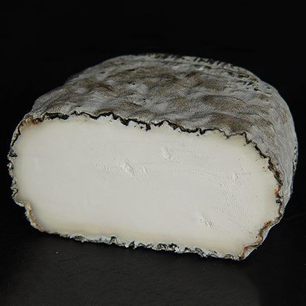 Monte Enebro | Creamy, lemony and slightly acidic goat cheese | Spain ...